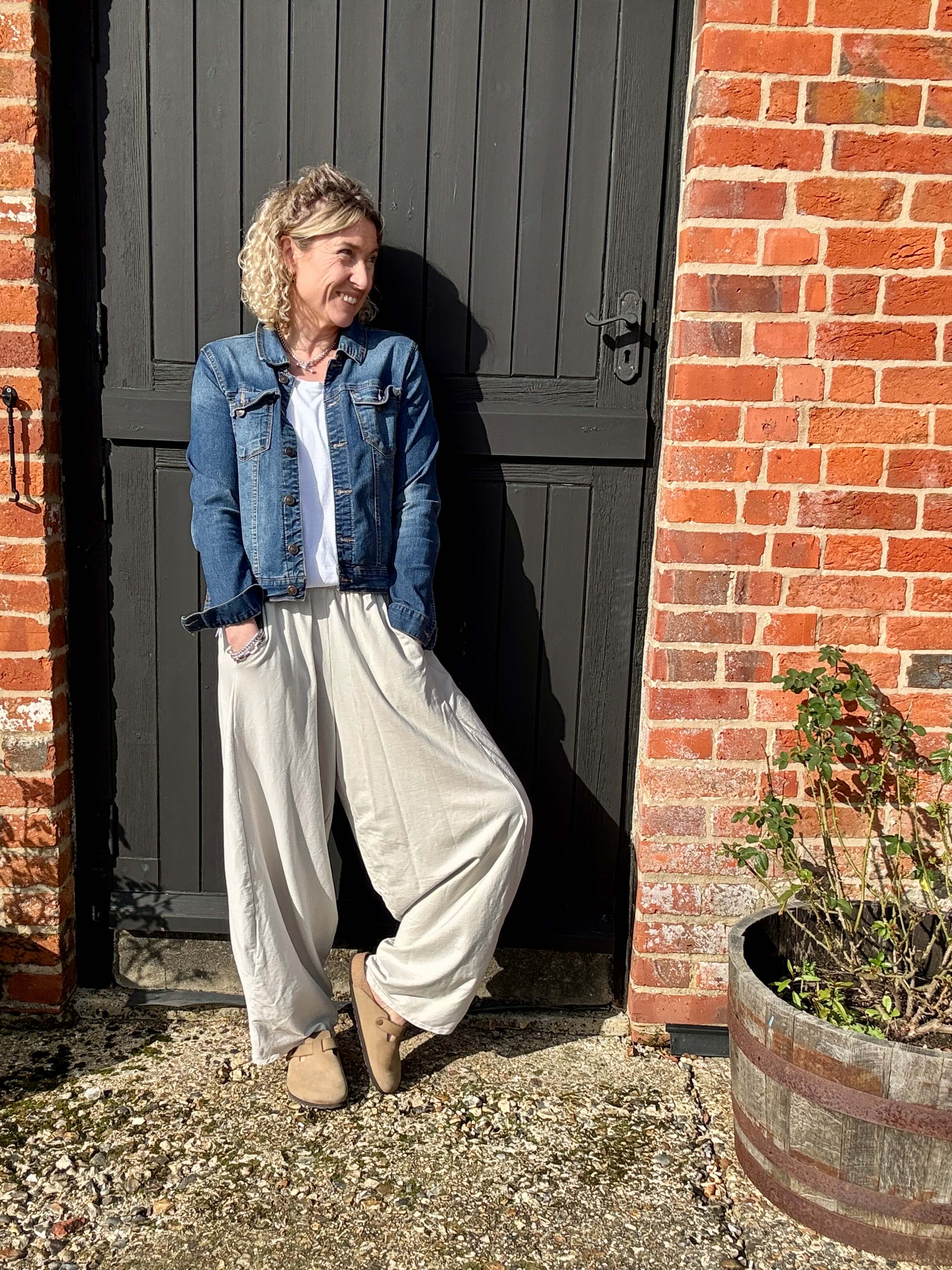 Camden Barrel Joggers | Beige (longer length) – LOVED by Da